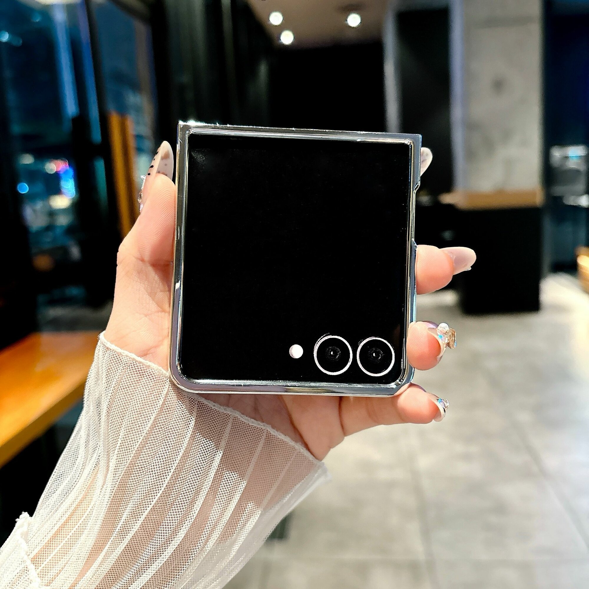 Чехол для Samsung Galaxy Z Flip 7, металлизированный с кристаллами, складной