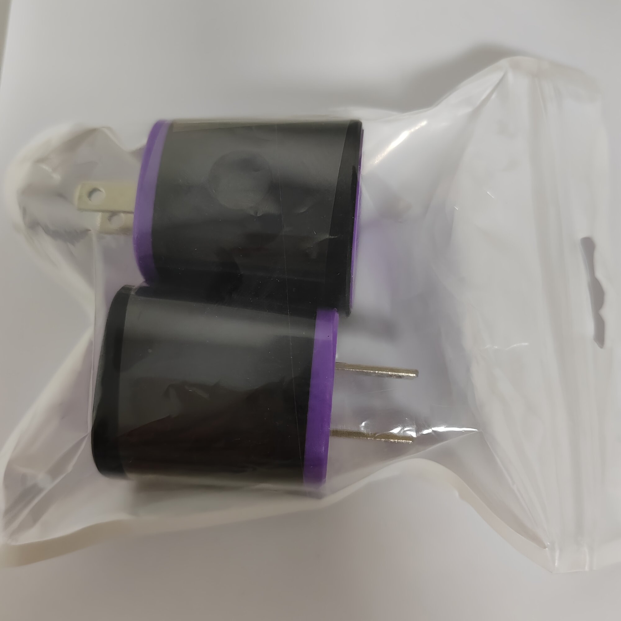 Двухпортовое сетевое зарядное устройство 10.5 Вт, 5V/2.1A, USB-зарядка с двумя портами, быстрая зарядка, вилка US, цвет: черный/фиолетовый