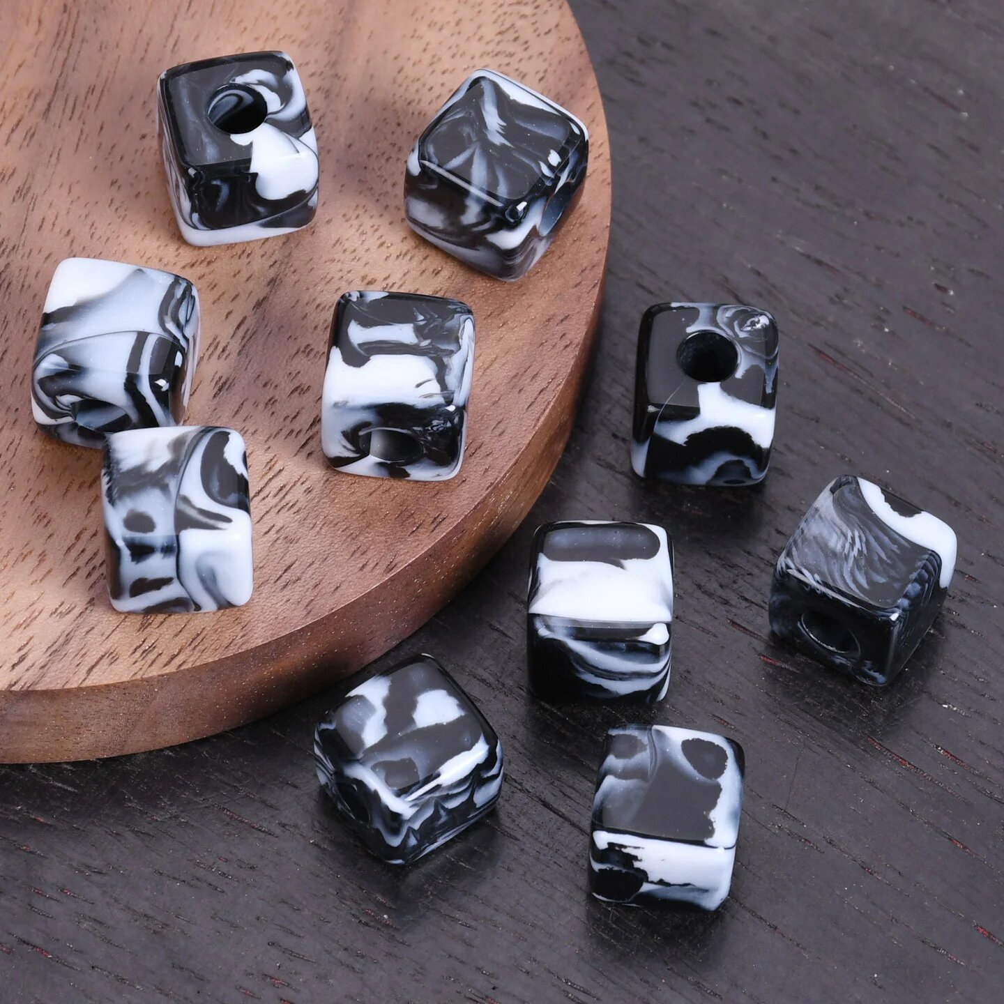 20 шт. акриловые кубические бусины Siancolary 10 мм Серебряный, Black