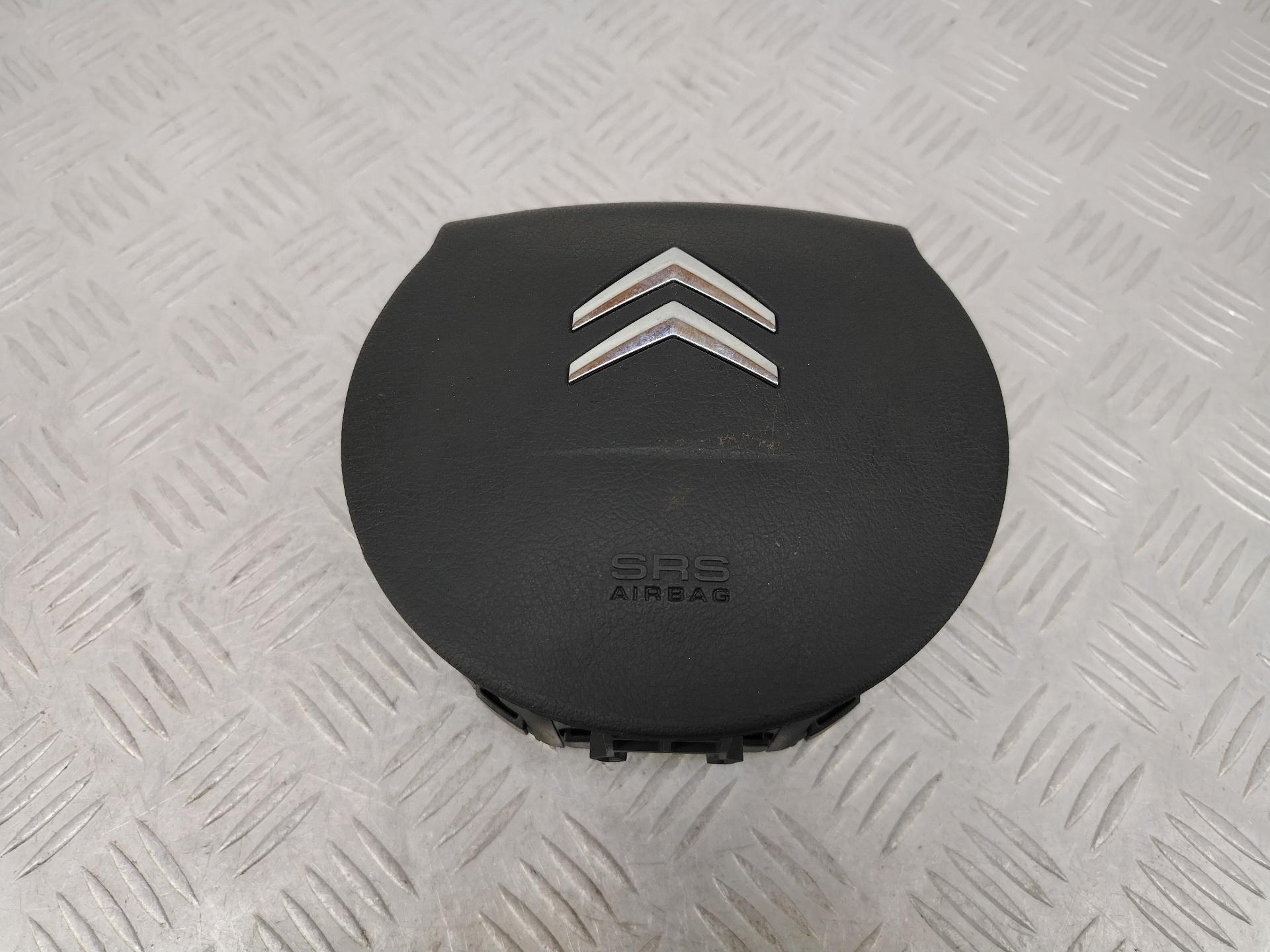 Подушка безопасности водителя Citroen C4 1 LC (2004 - 2014) 96471578ZD
