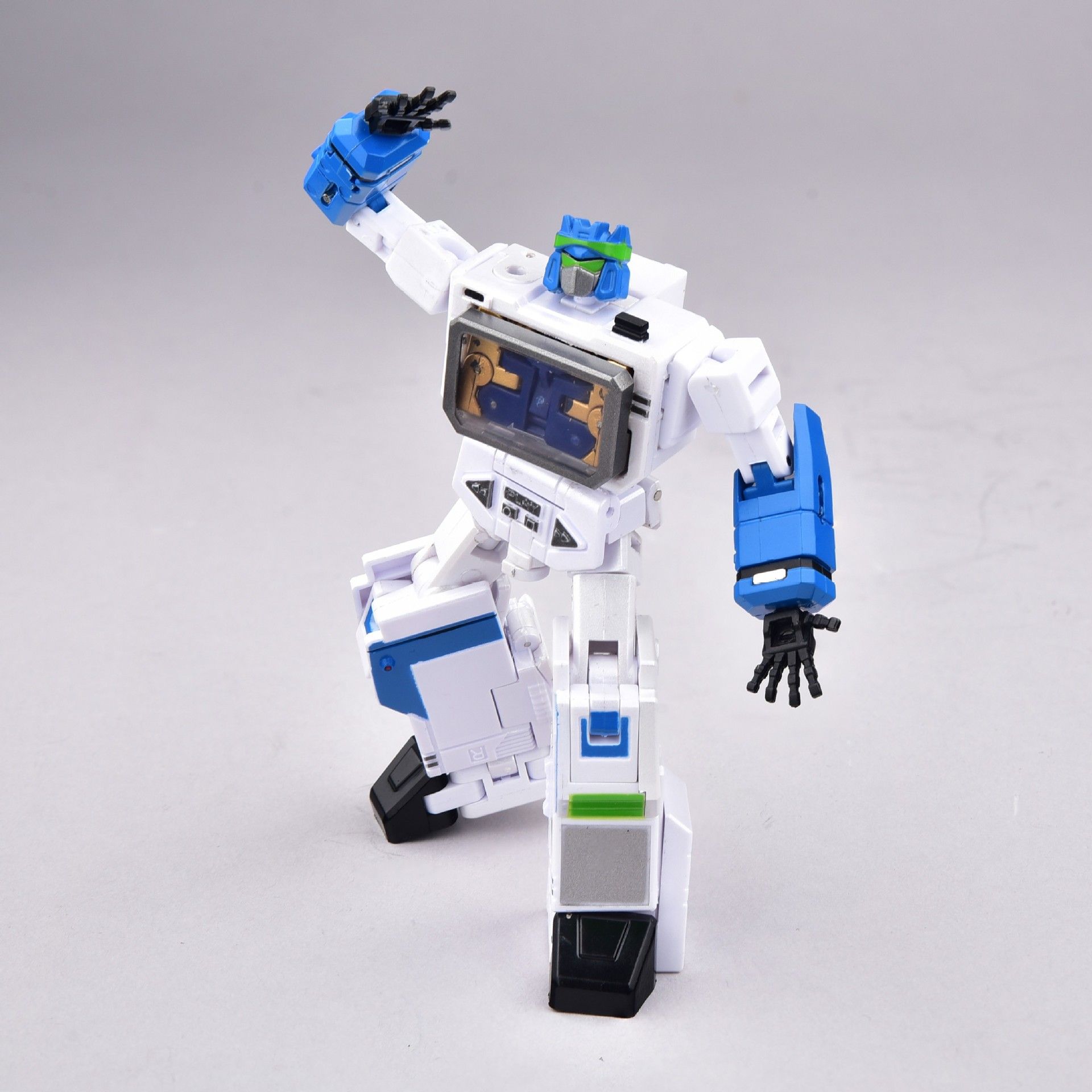 Трансформеры робот, Transformers/white Soundwave(13cm) — фото 1