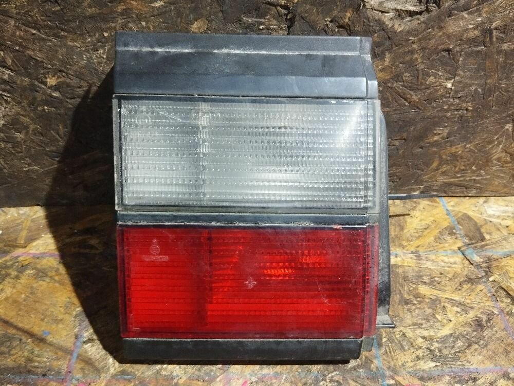 Фонарь задний левый VW Passat B3 Б/У с пробегом