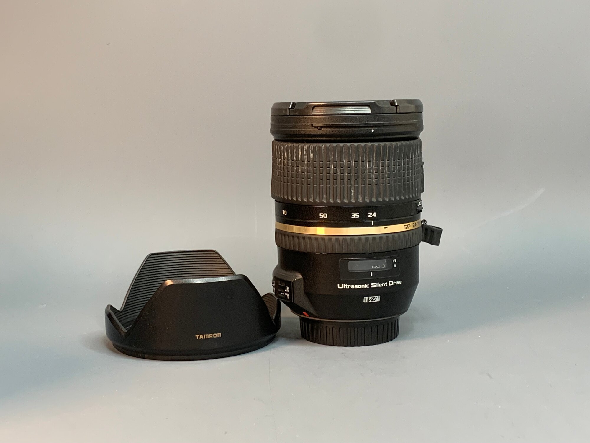 Tamron SP 24-70mm 2.8 Di VC USD Canon EF, резинки растянуты