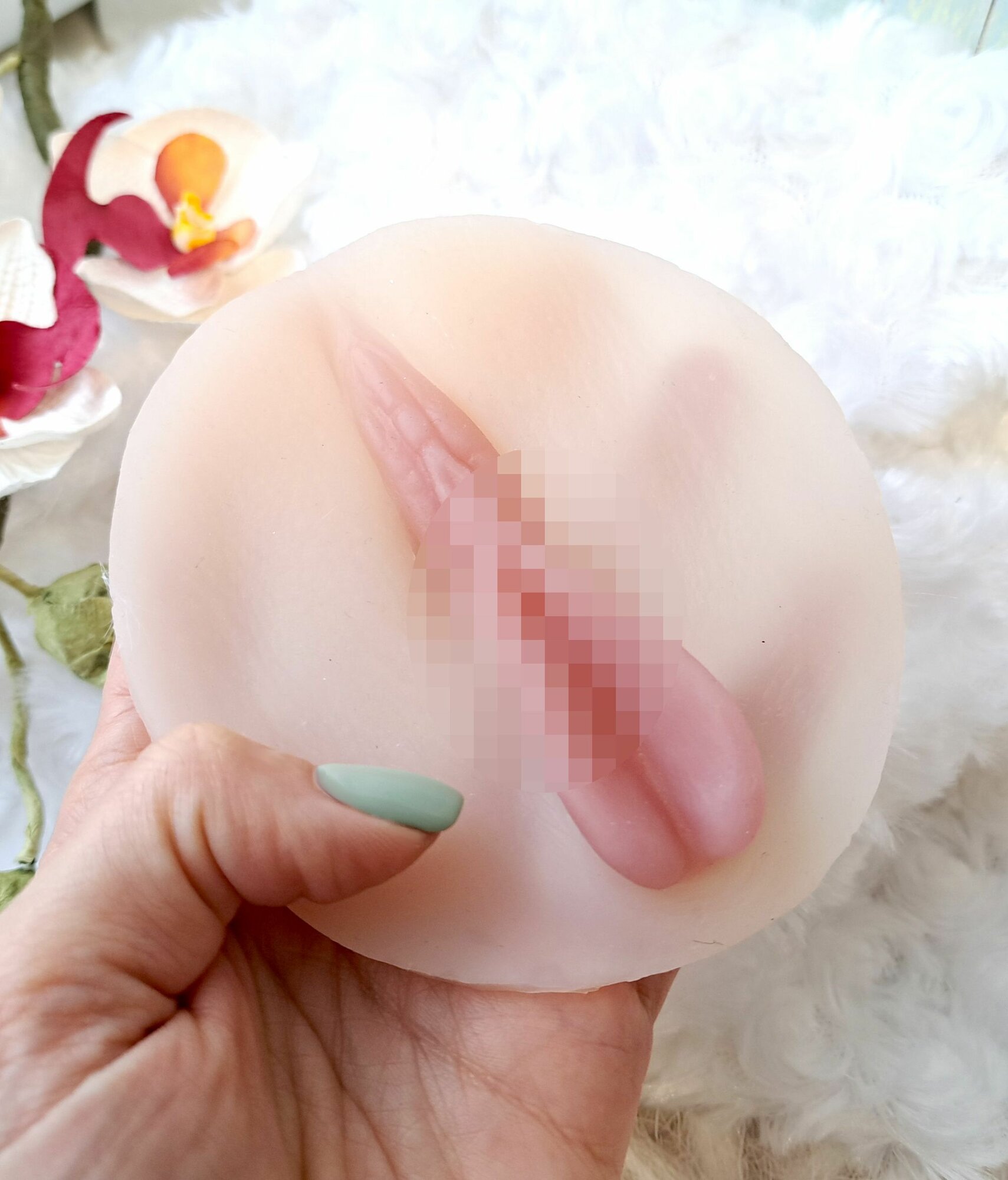 Силиконовый вкладыш в трусики с имитацией вагины