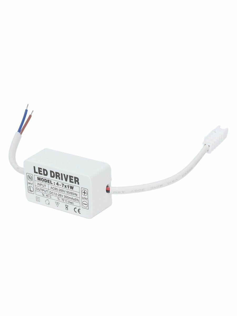 Светодиодный драйвер имеет постоянный ток 300 мА, входное напряжение 85-265 В переменного тока и выходное напряжение 12-26 В постоянного тока, мощность 4-7X1 Вт.