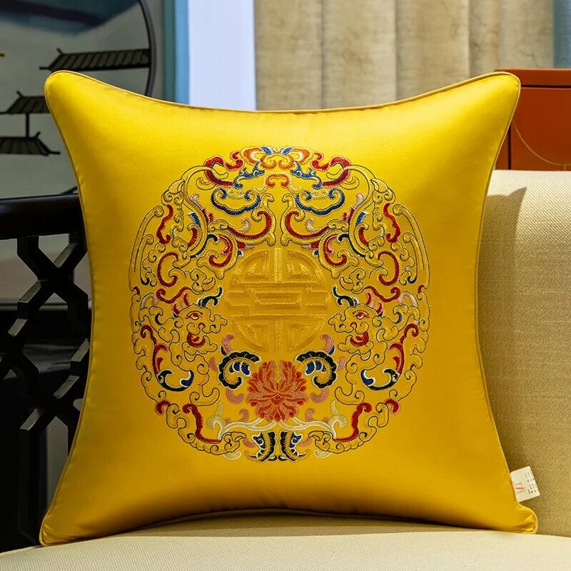 Чехол для подушки с вышивкой Silks and satins 45x45cm Pillowcase, L