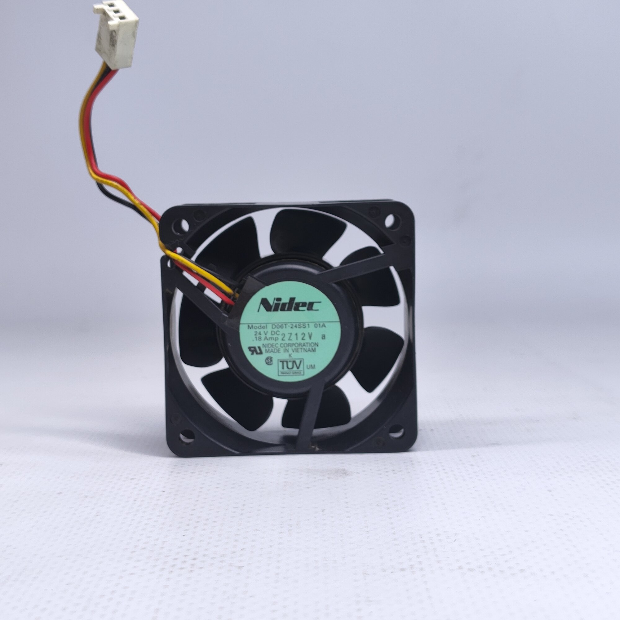 Nidec D06T-24SS1 / Вентилятор серверный