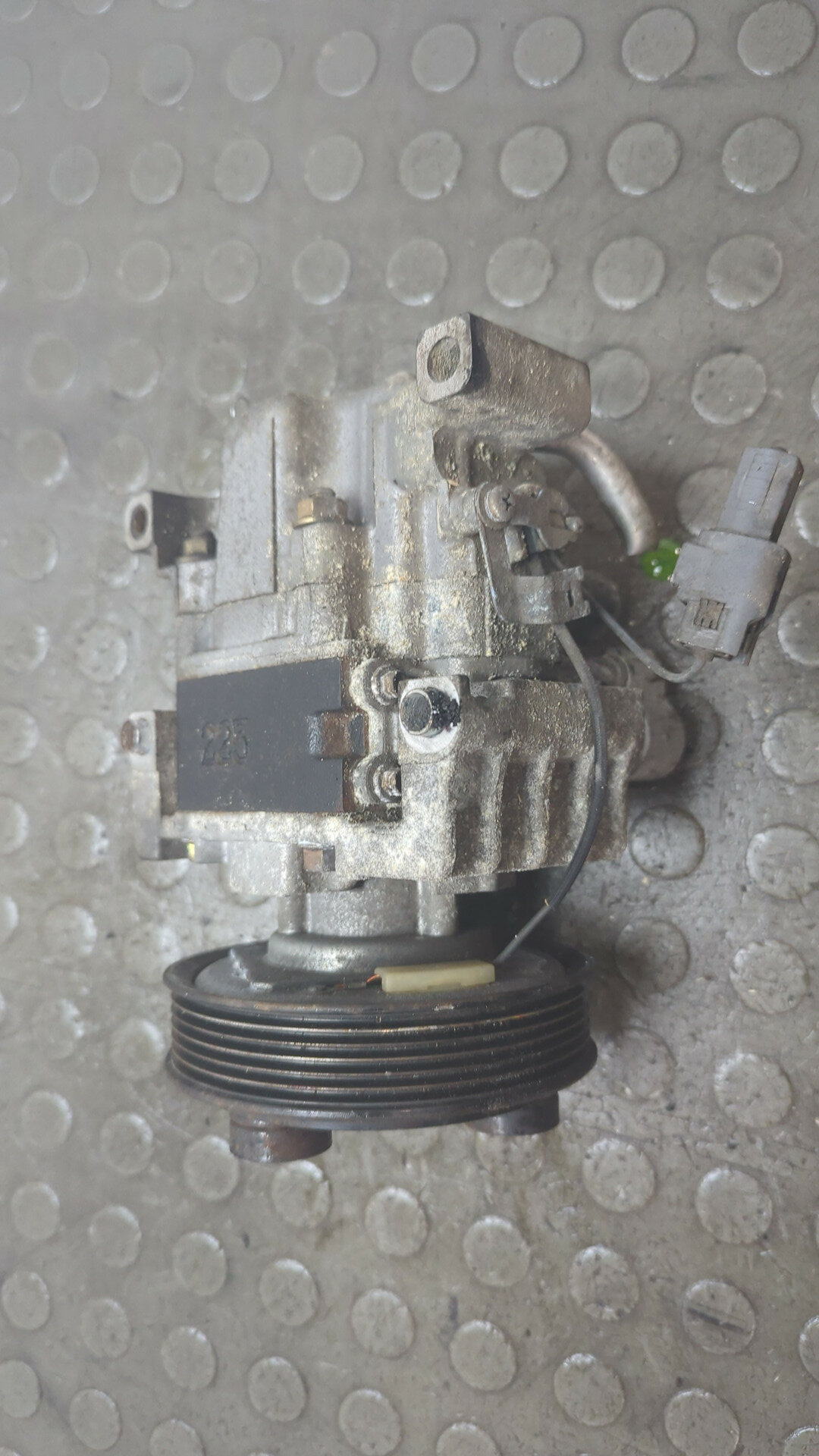 Компрессор кондиционера Mazda 6 (GG) Б/У