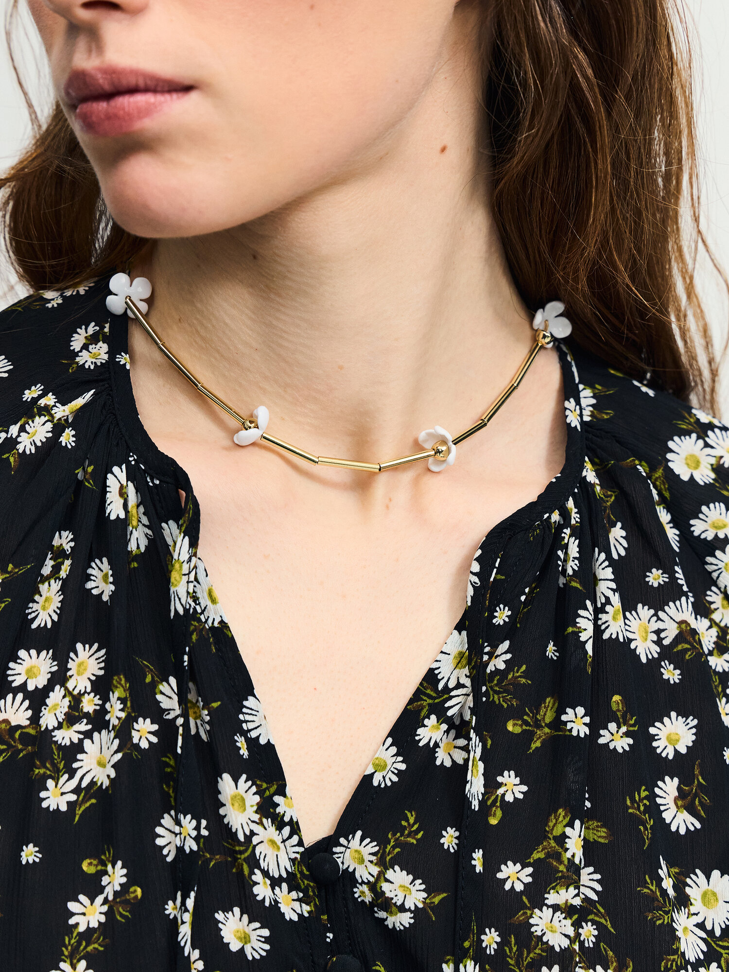 Колье, пластик