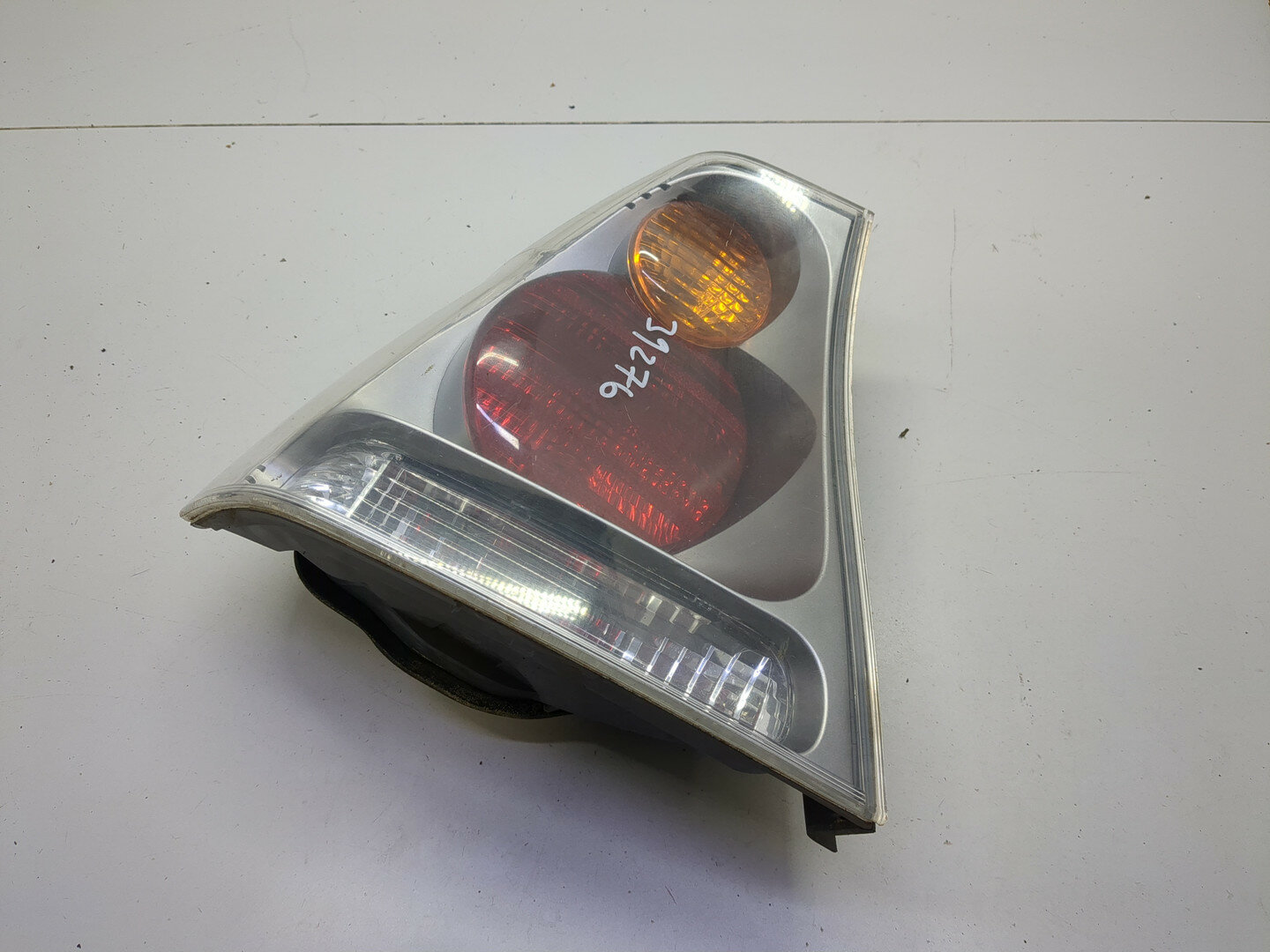 Фонарь (задний) левый BMW 3 E46 Б/У