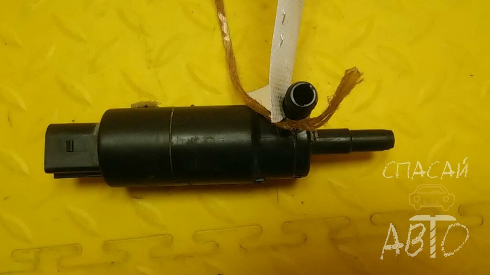 Насос омывателя Passat (B6) Volkswagen 3B0955681A