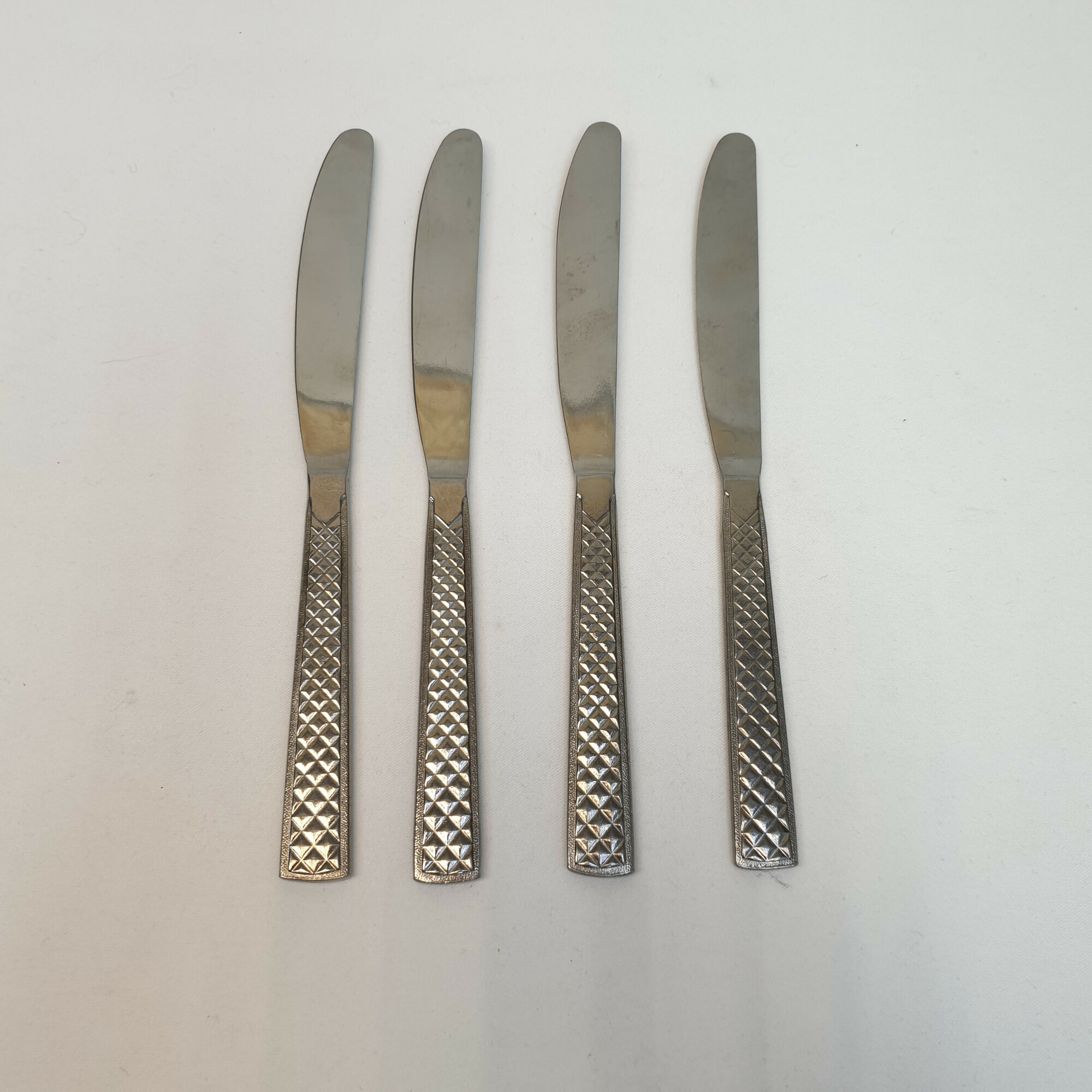 Набор столовых ножей 4 шт, нержавейка. Винтаж, СССР