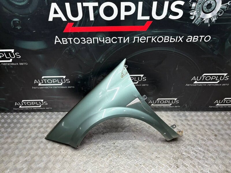 Крыло Renault Megane 2 2002-2006 (K4M760) Б/У с пробегом