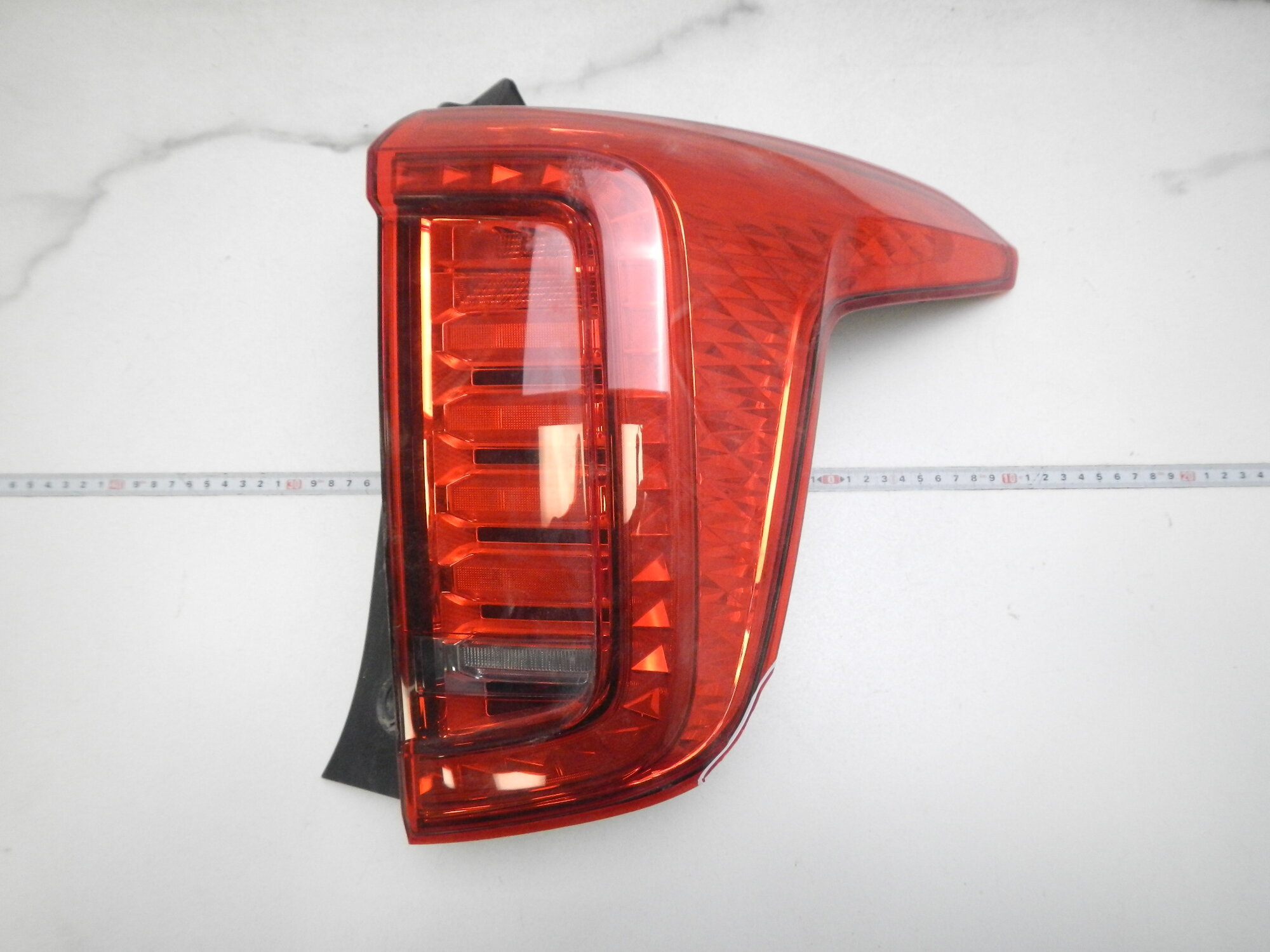 Б/У Фонарь задний правый, Haval (Хавейл)-JOLION (21-) Haval JOLION (21-) Царапины, отколот кусок стекла. 641649 HAVAL ар...