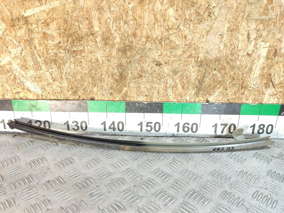 Направляющая стекла TOYOTA Avensis 1997-2003 6740705030
