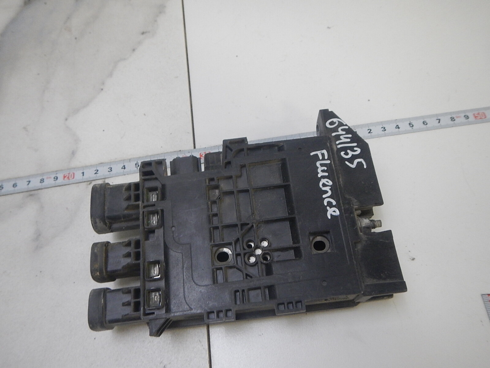 Б/У Блок предохранителей, Renault (Рено)-FLUENCE (10-) RENAULT FLUENCE (10-) Без видимых повреждений. 644135 RENAULT арт...