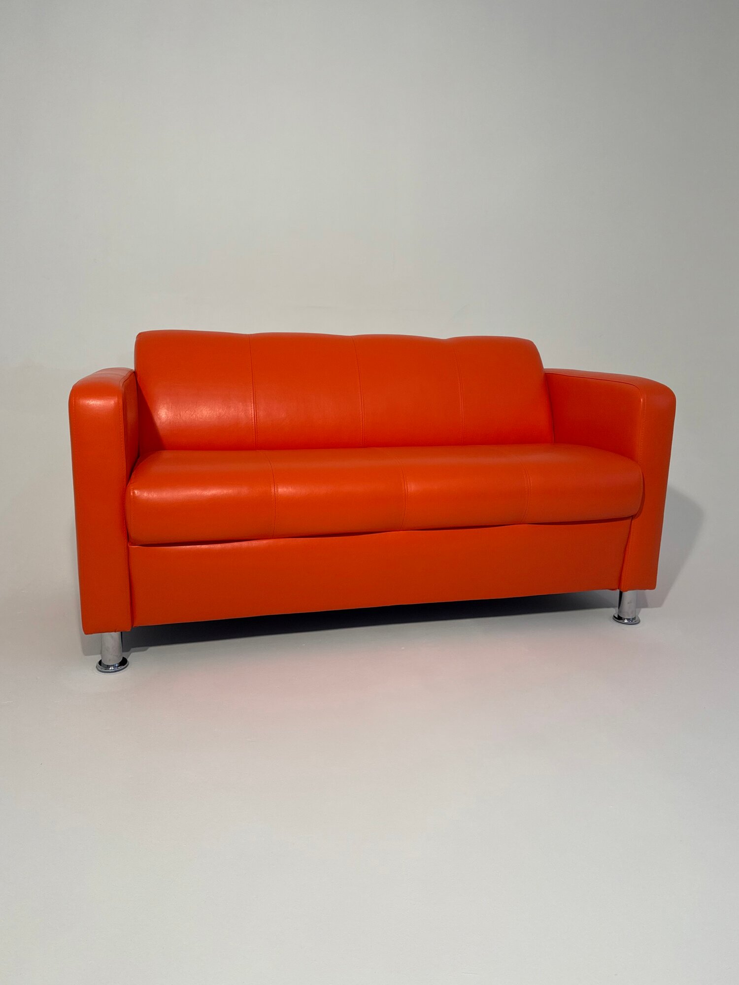 Диван офисный Барон, механизм Нераскладной, 140х70х73 см, оранжевый