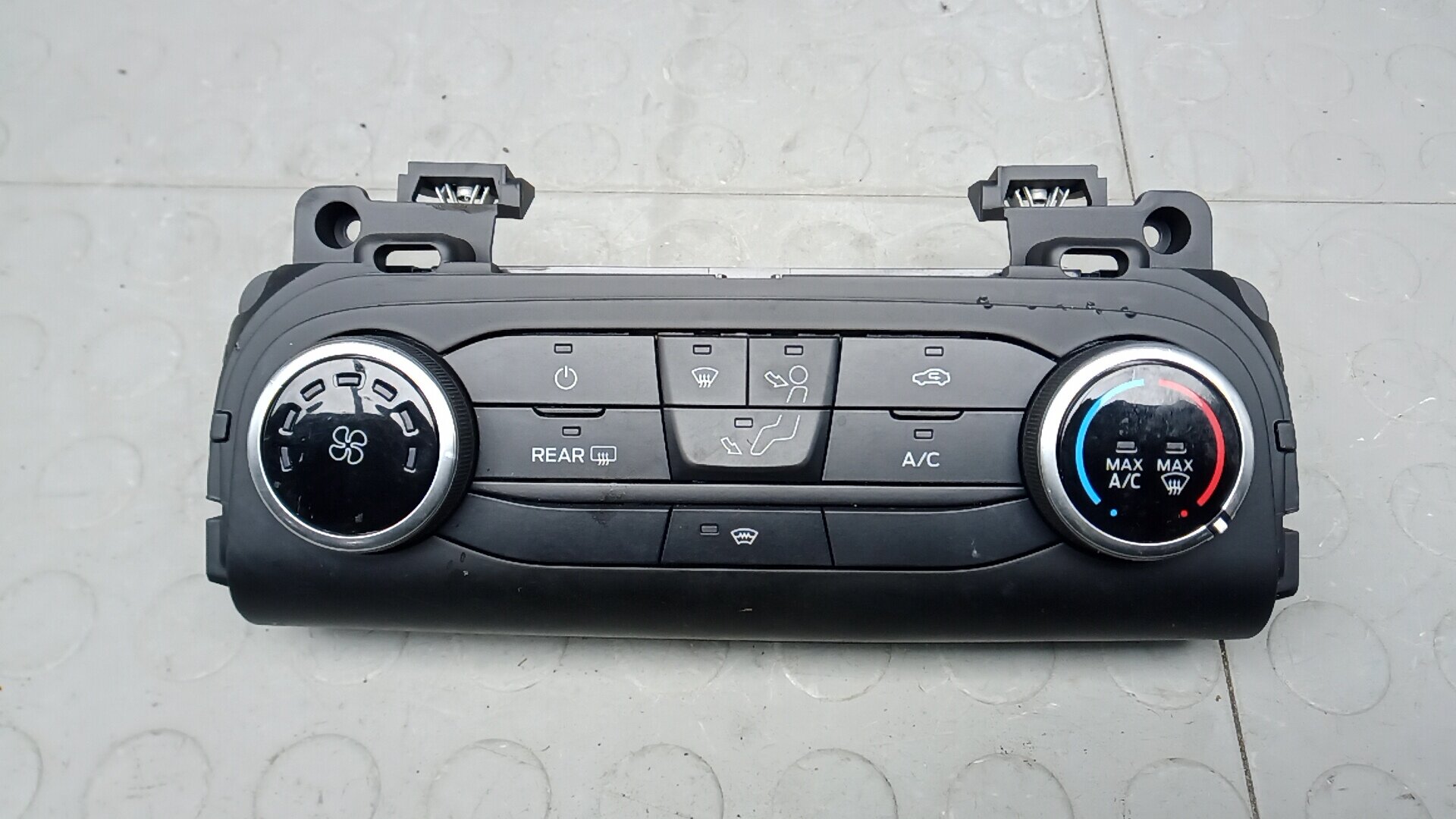 Блок управления печки и климат-контроля FORD FOCUS 4, Номер KX7T19980BA
