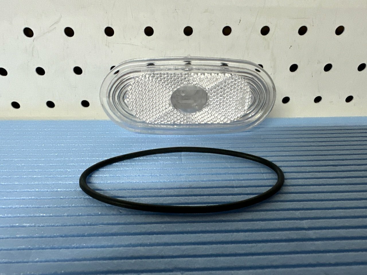 Фонарь габаритный MERCEDES SPRINTER (мерседес спринтер)