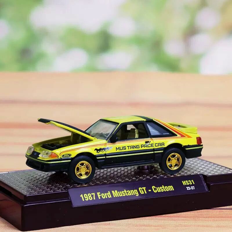 Детская игрушка машинка, M2 1/64, литая модель(1987 Форд Мустанг GT)