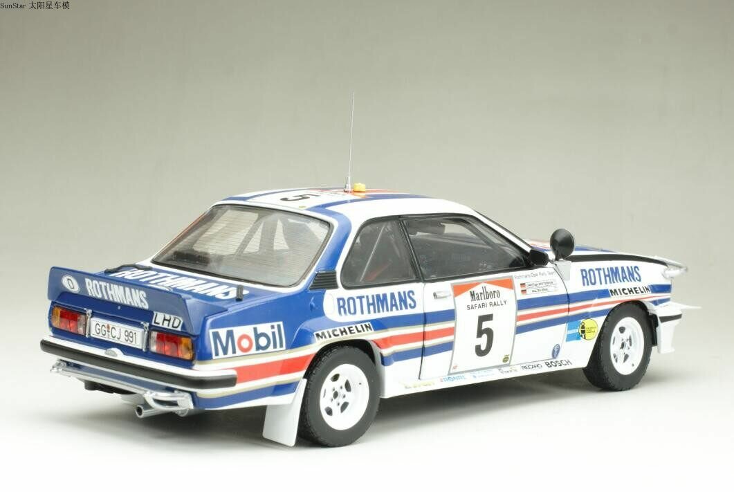 SunStar Модель автомобиля из литого сплава 1/18 Opel Ascona 400