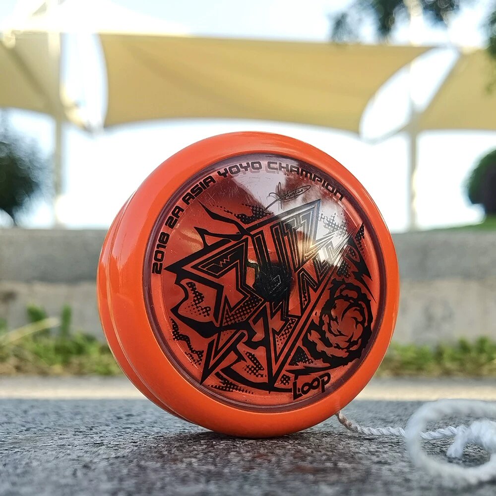 Оранжевый solid yo-yo с черными надписями - легкое вращение для новичков