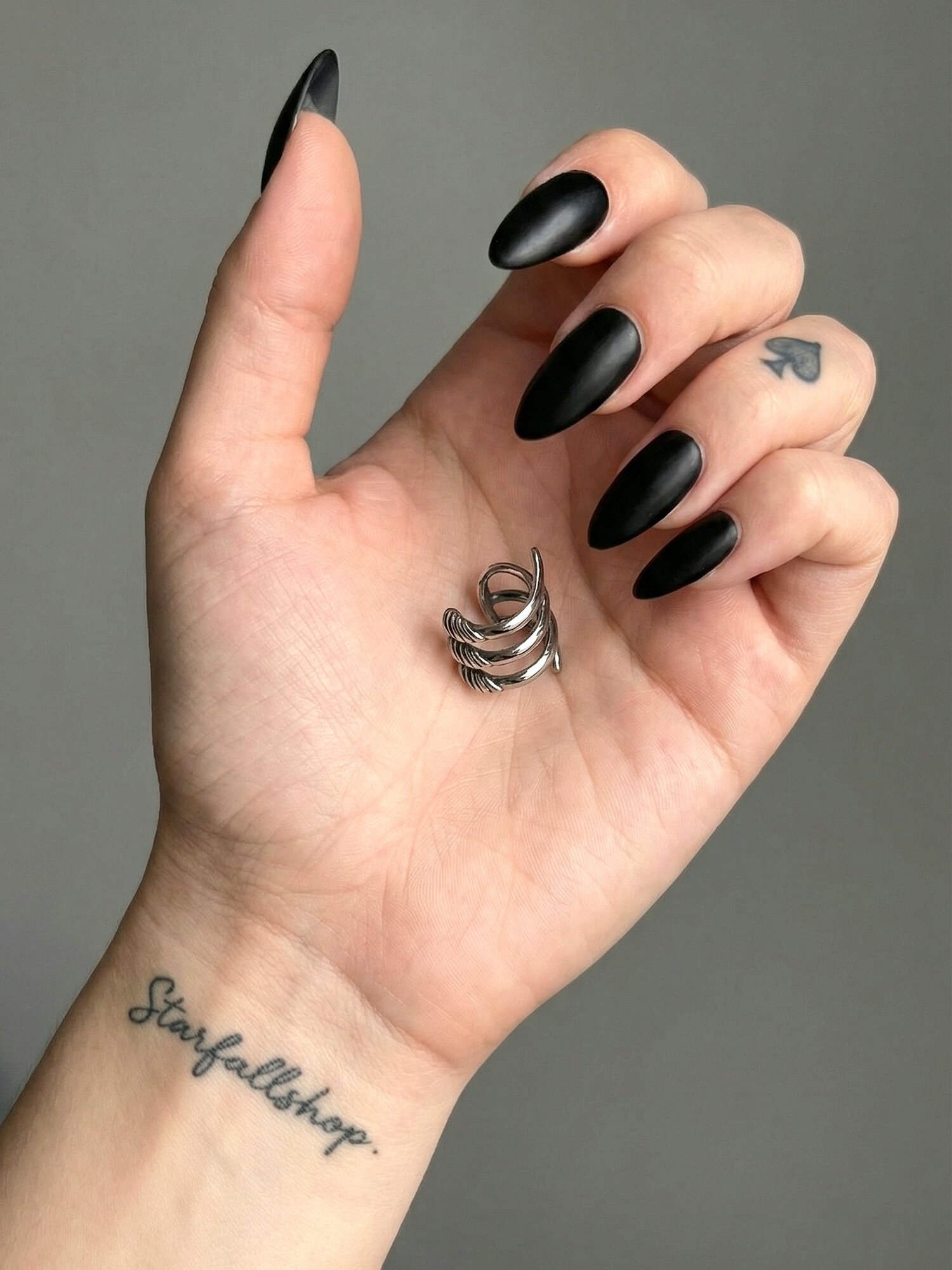 Моносерьга кафф