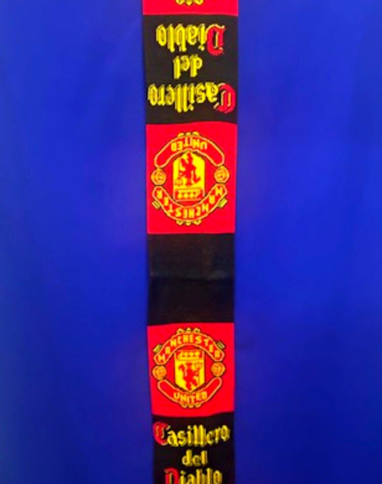 Для футбола манчестер юнайтед шарф футбольного клуба клуба MANCHESTER UNITED ( англия )