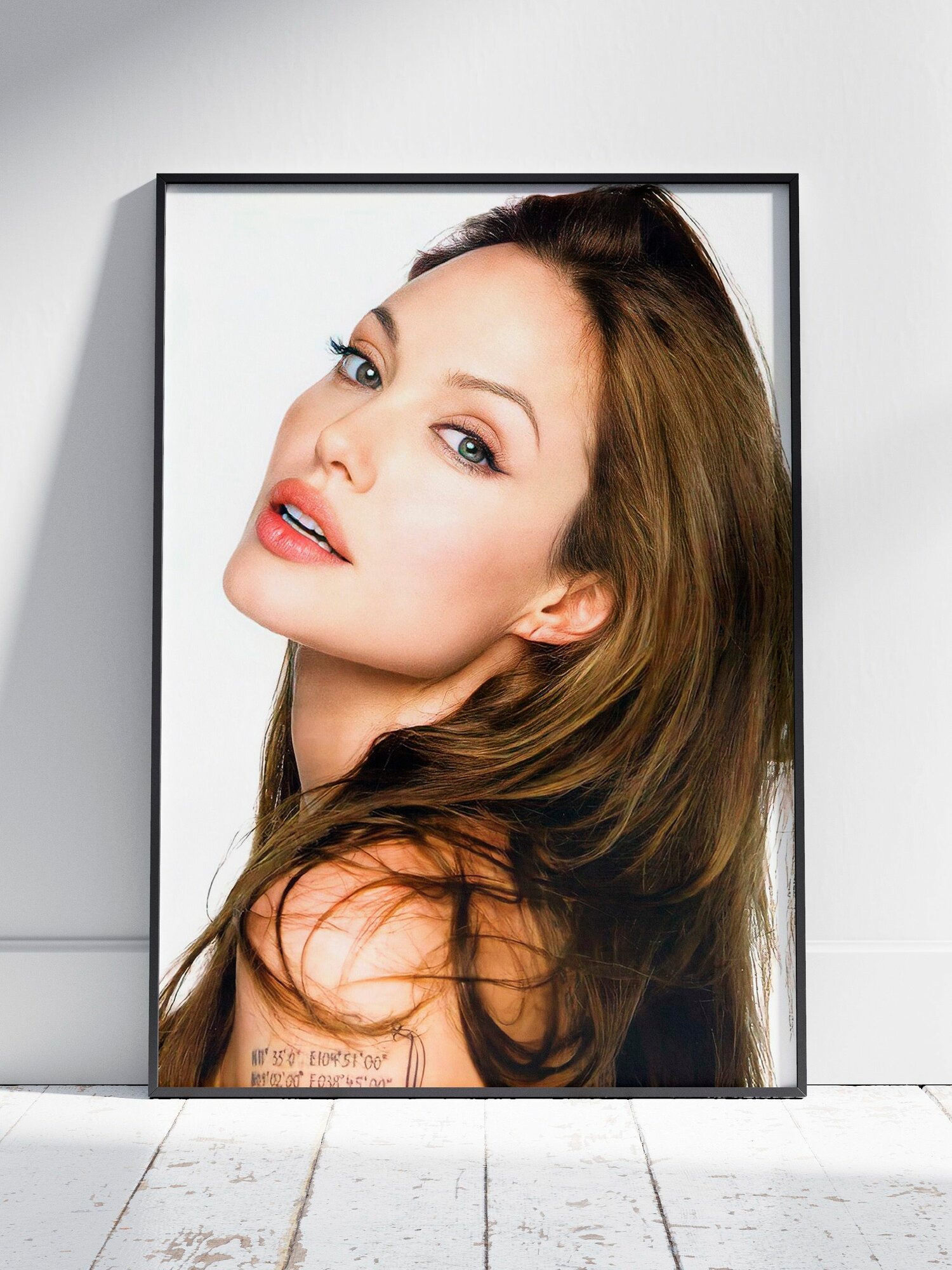 Плакат на стену для интерьера Анджелина Джоли (Angelina Jolie 3) - Постер по актеру фильма, кино, сериала формата A3 (30x42 см)