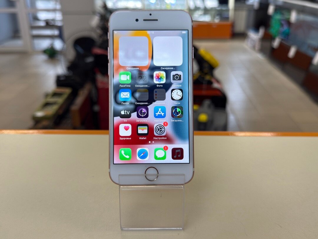 Смартфон Apple iPhone 7 32Gb (Б. У, уценка) — фото 1