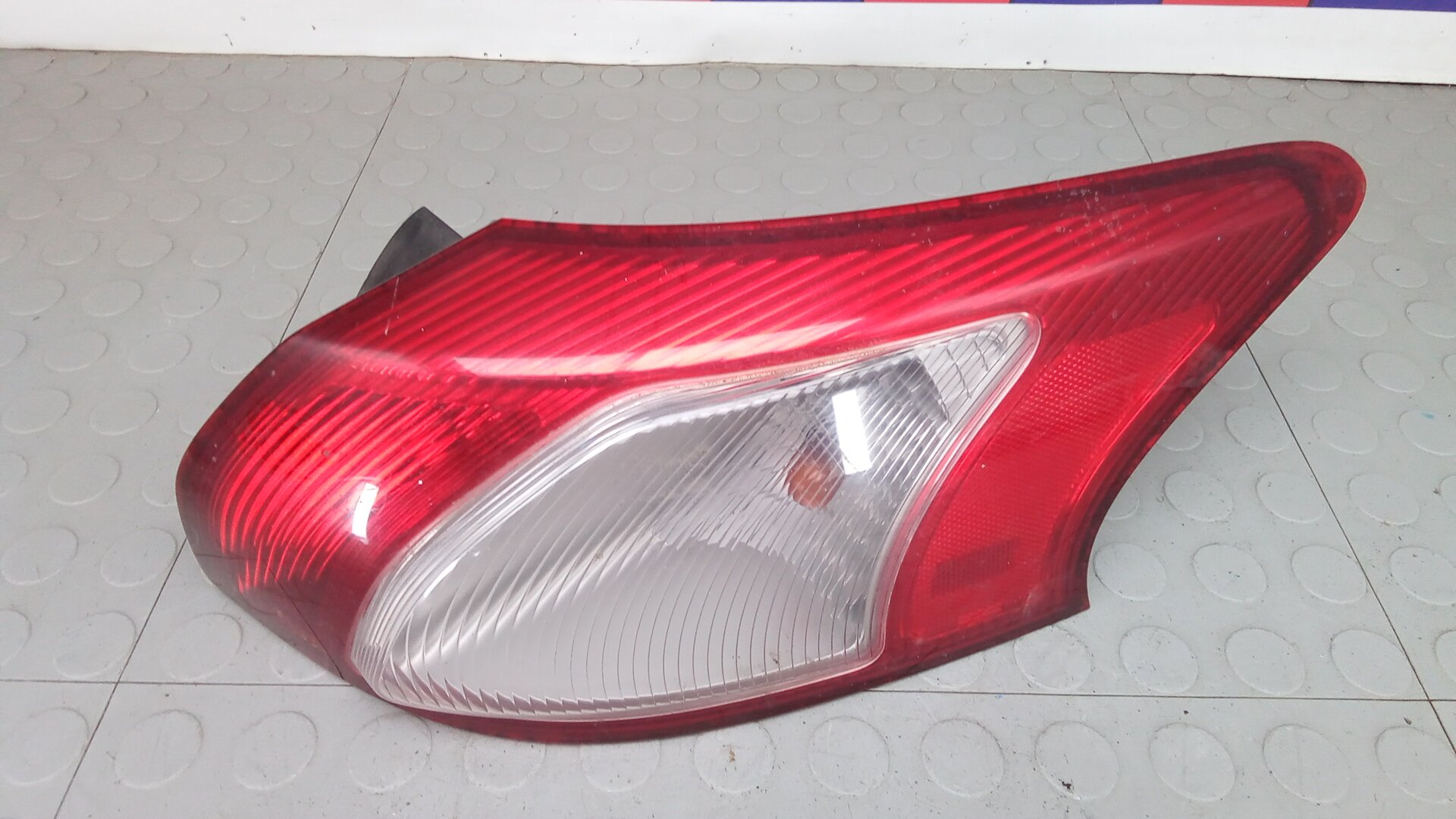 Фонарь задний правый MITSUBISHI LANCER 10, Номер 8330A278