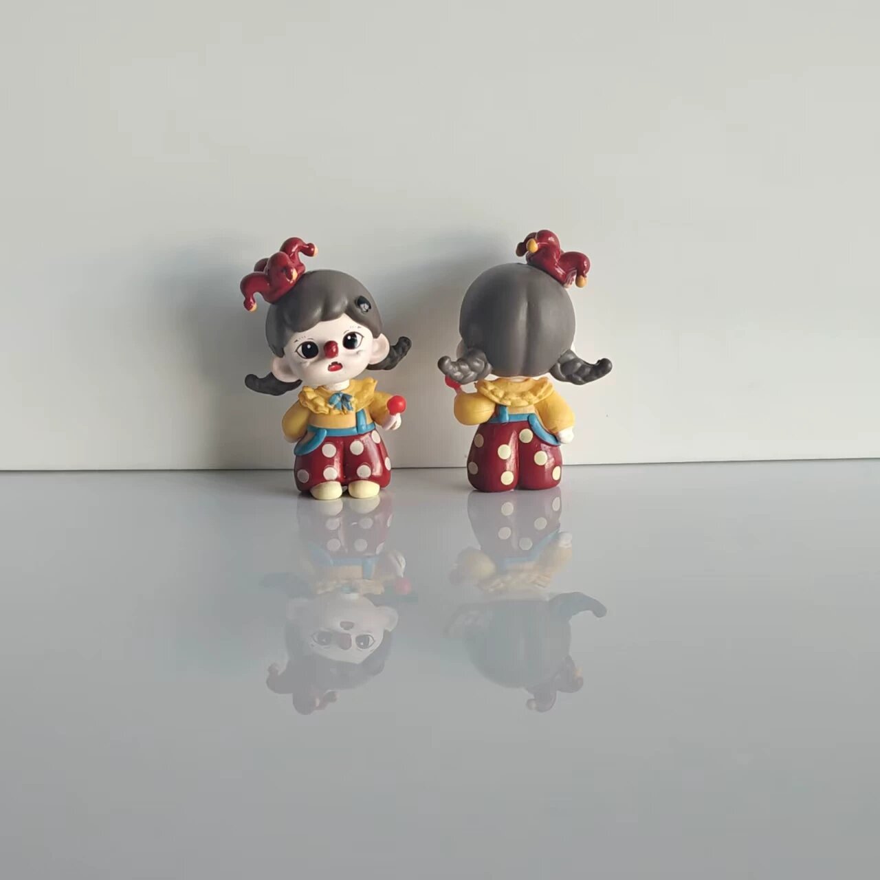 Фигурки из серии Dimoo Clown Sister, милые подвески для сумок, забавные украшения для автомобиля, коллекционные