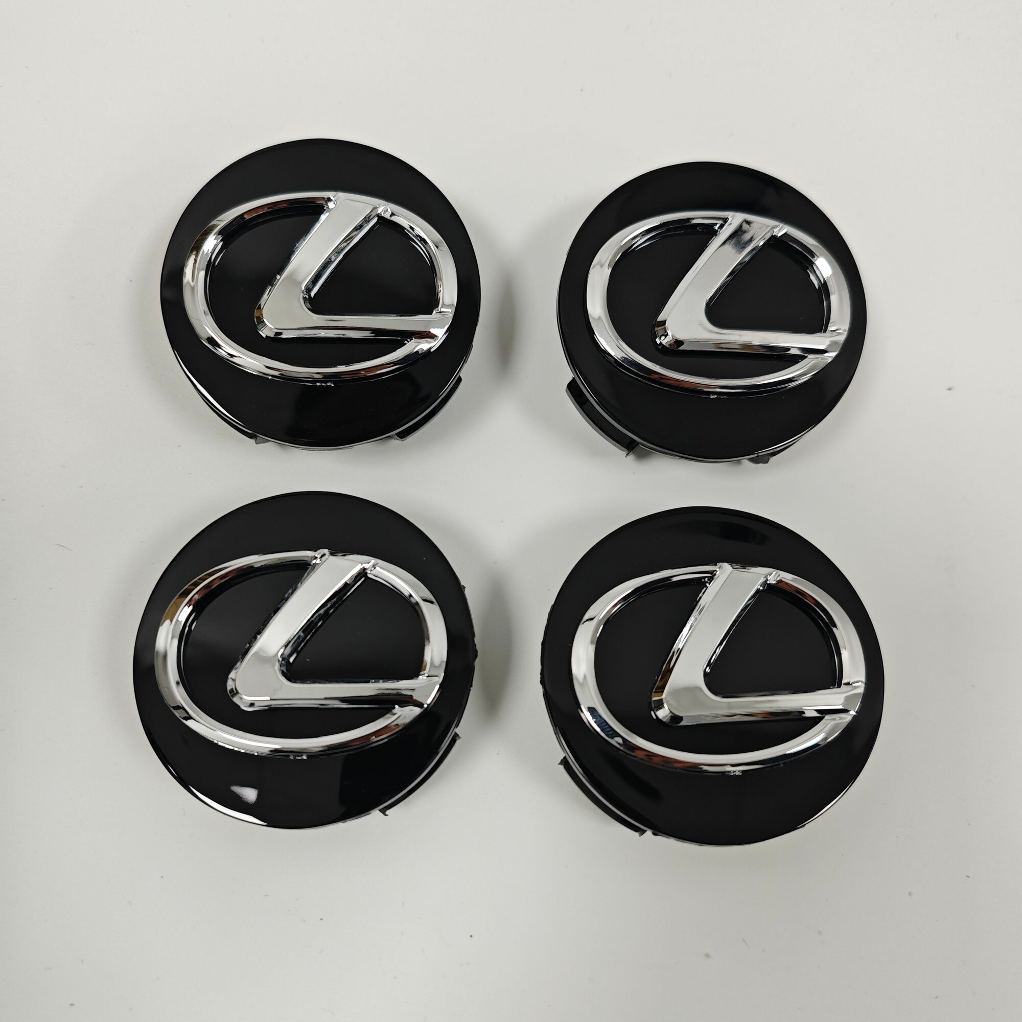 Колпачки ступицы 62 мм для Lexus, глянцевый черный, комплект 4 шт, OEM 42603-30590 42603-06080