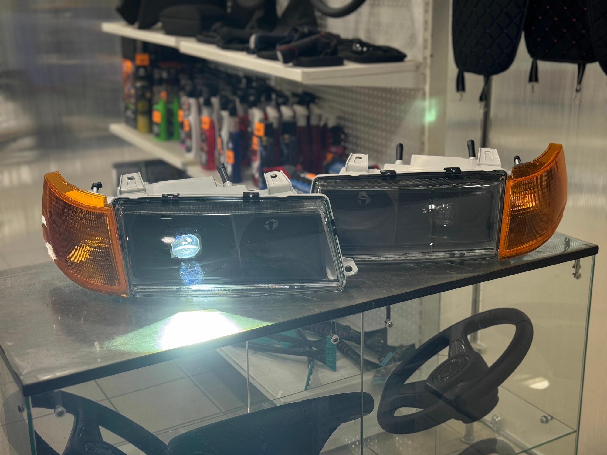 Фары передние BI-LED (черные) ВАЗ 2110, 2111, 2112 (оранжевый повторитель)