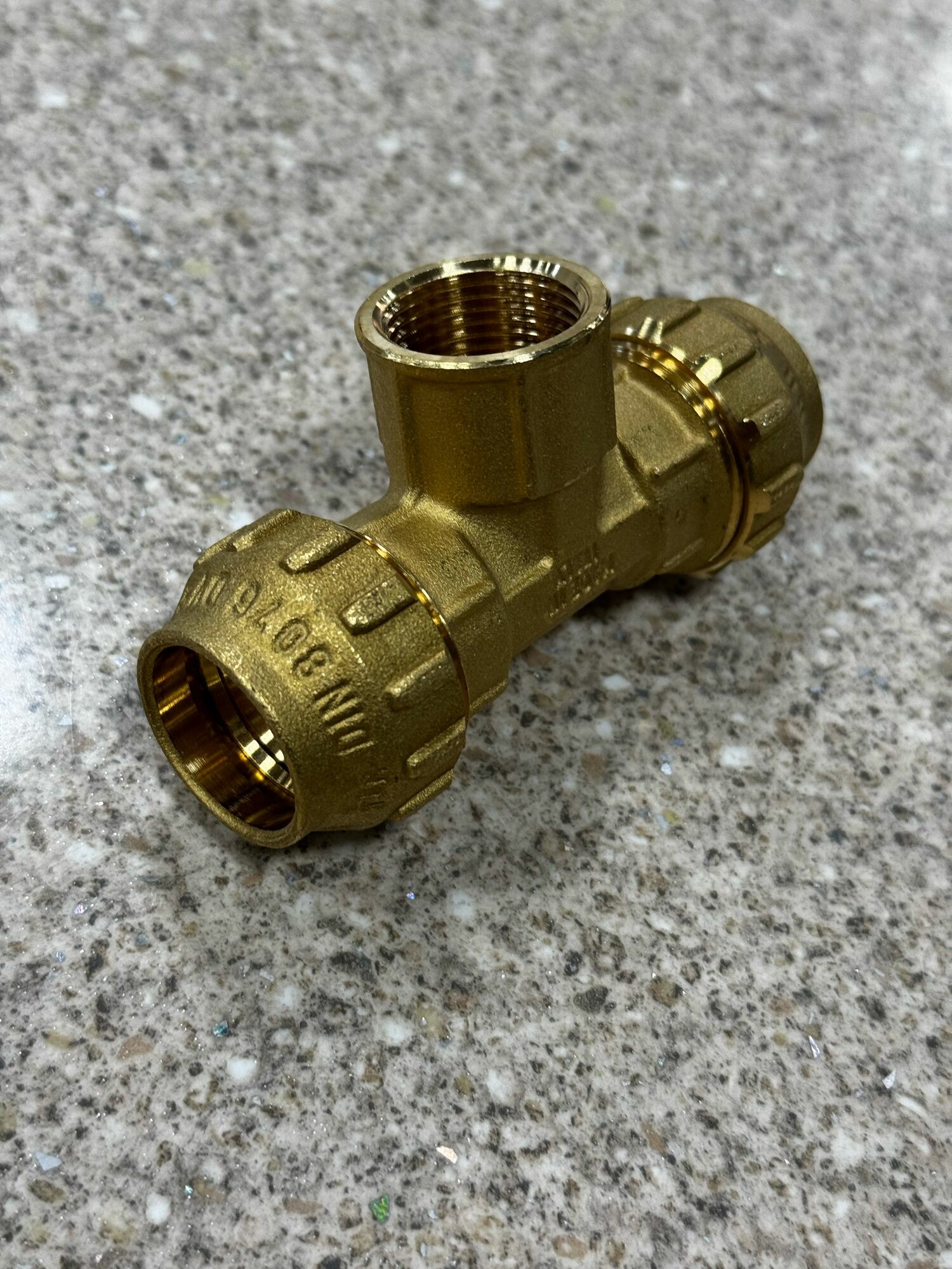 Тройник для пнд труб 25x3/4" ВР латунный TIEMME