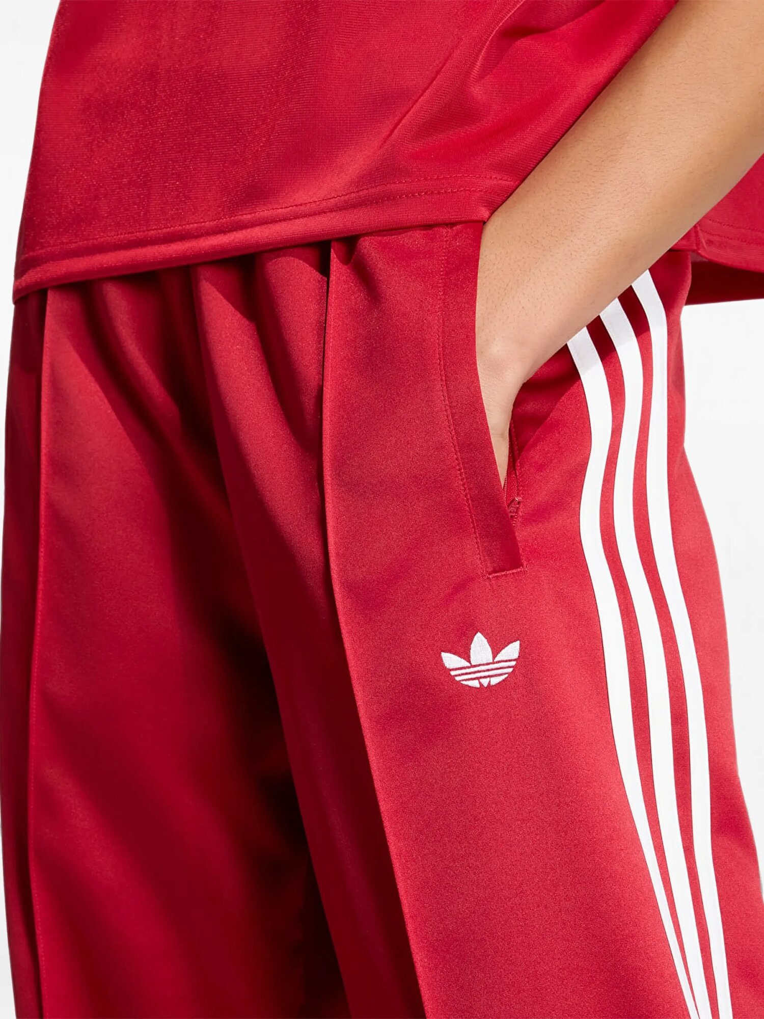 Брюки adidas Sst loose track pants, размер 8 UK, red — фото 1