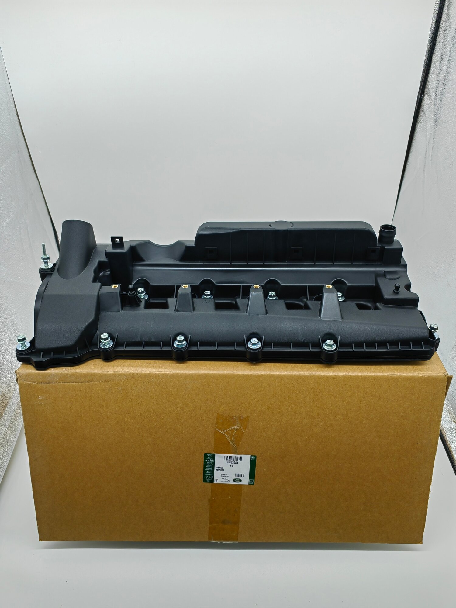 LAND ROVER клапанная крышка LAND ROVER Арт. LR032081