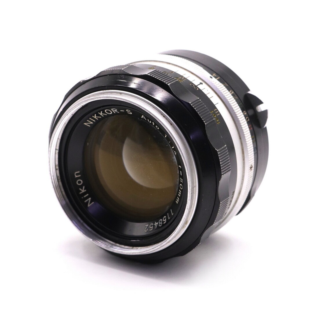 Мануальный Nikon 50mm f/1.4 Nikkor-S Auto (Japan)