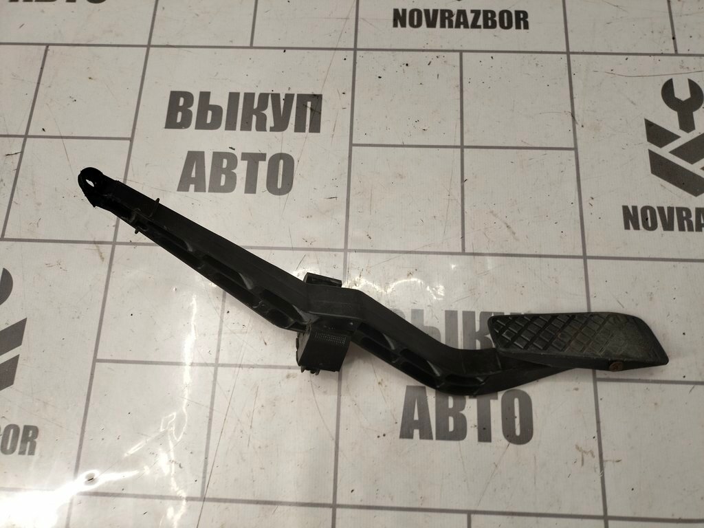 Педаль газа Audi 80 90 B3 86-91