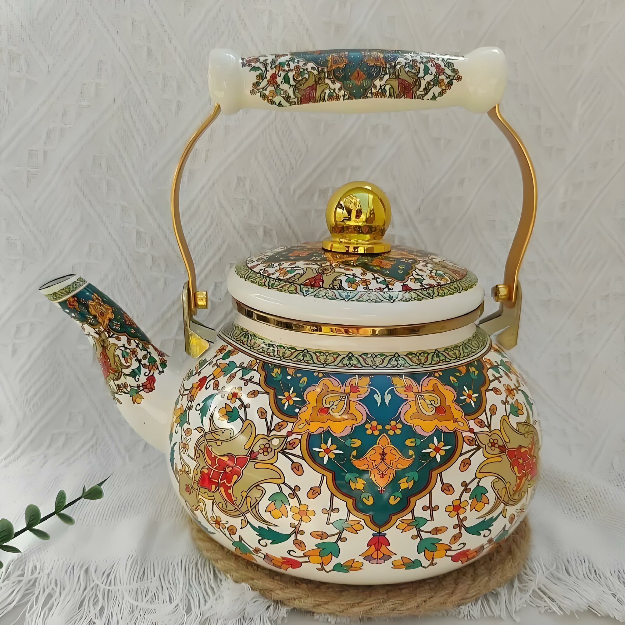 Эмалированный, с изолированной ручкой, цвет золотой, 2,5 литра