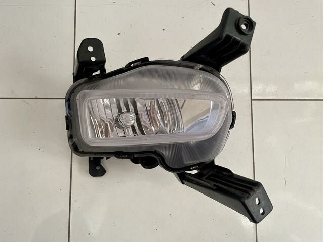 Противотуманная фара / LAMP ASSY-FRONT F