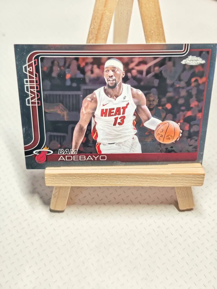 Коллекционные баскетбольные карточки Topps NBA, специальное издание.