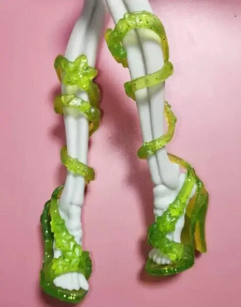 Сандалии Monster High 1/6, бордовые