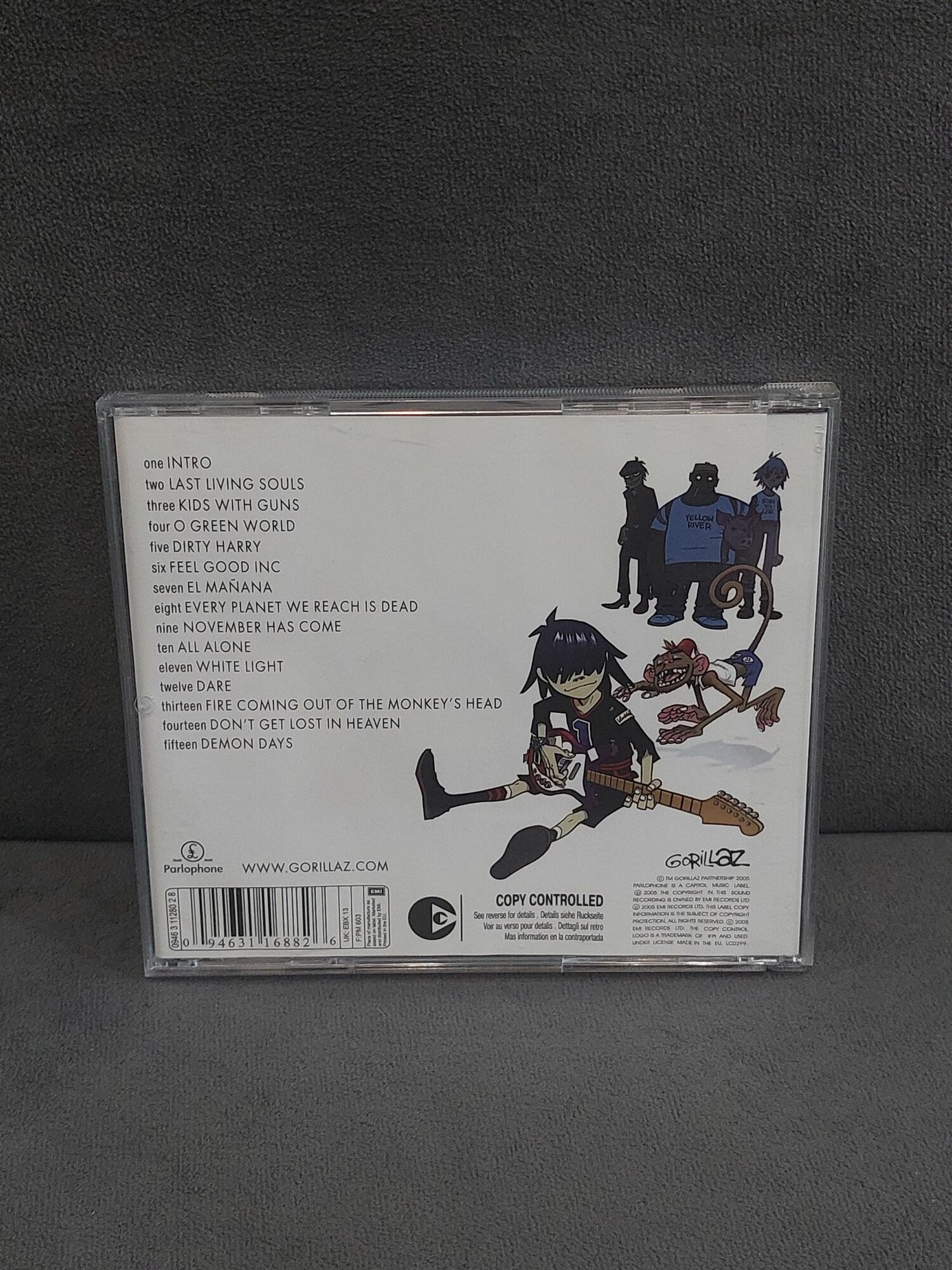 Музыкальный диск Gorillaz - Demon Days — фото 1