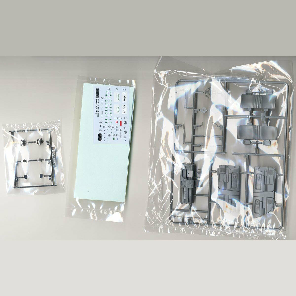 Сборная модель Машинка Fujimi-03937 1/24 Nissan Cube EX/Adjuctive car model kit
