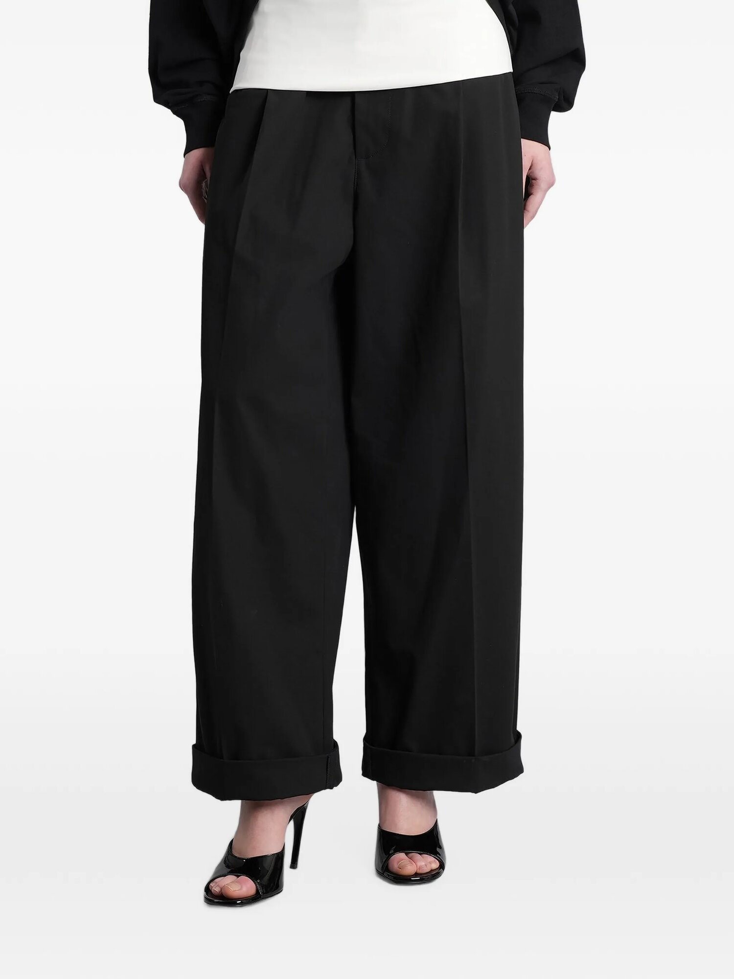 Брюки Wendy contrast-waistband pleated trousers