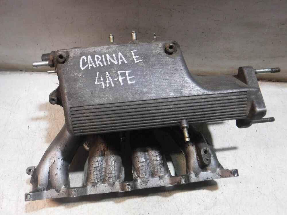 Впускной коллектор Toyota Carina E