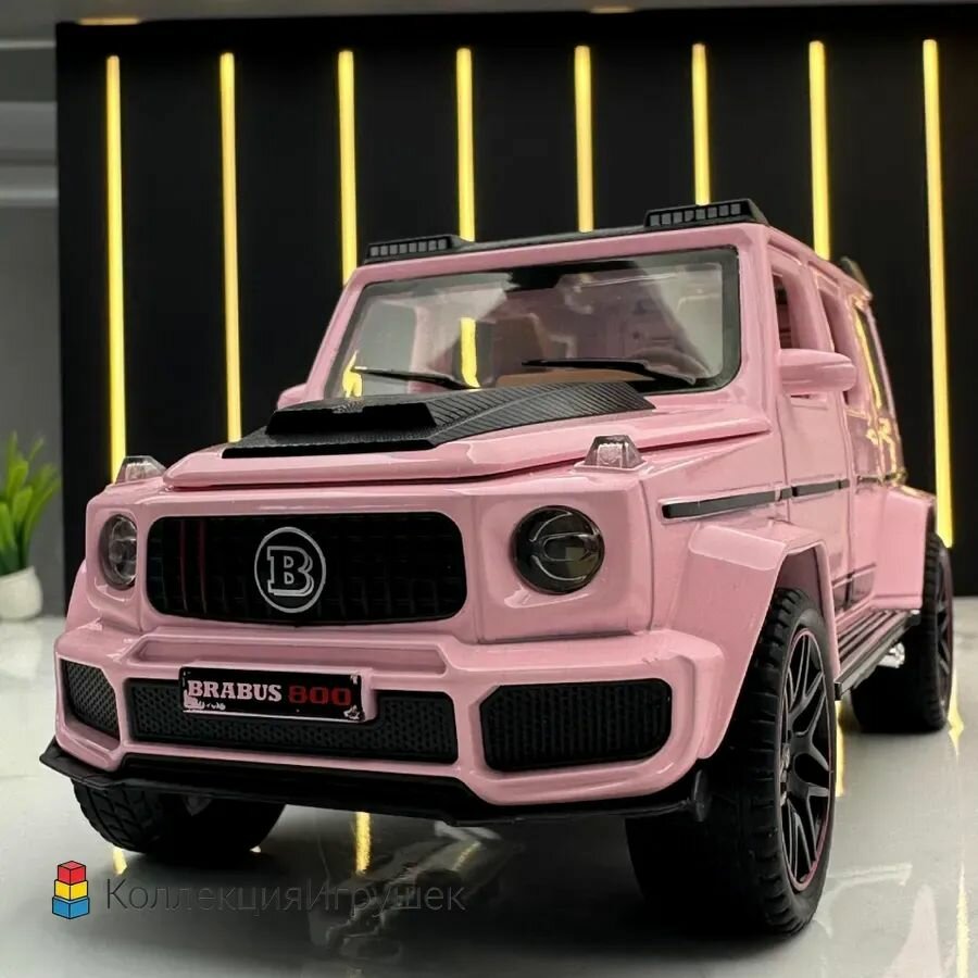Металлическая модель Brabus G800 (Mercedes-Benz G-Class) 1:32, розовая, инерционная, со звуковыми и световыми эффектами, для детей и коллекционеров