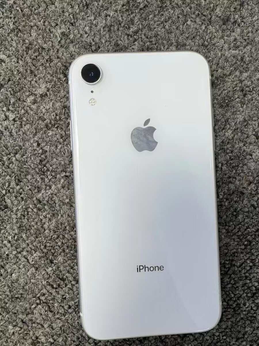 Смартфон iPhone XR 4G 128 ГБ Белый Apple A12 Bionic 6.1-inch screen