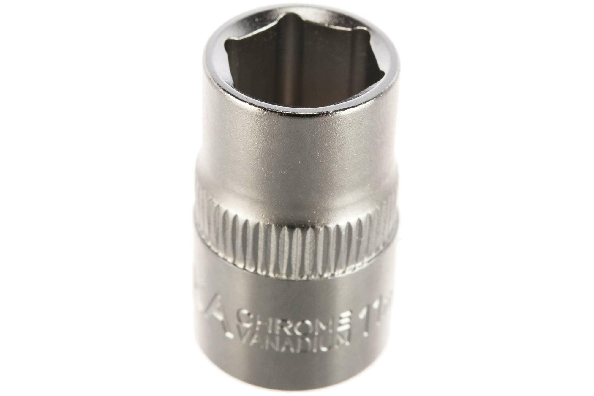 Головка торцевая 11мм 3/8" 6-гранная L -30мм (с держателем) эврика ER-90906H